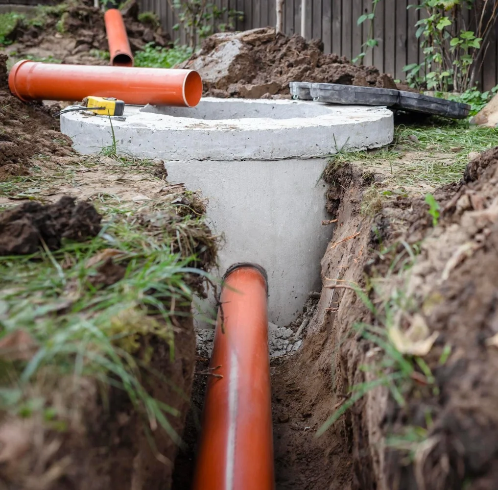 Trenchless sewer repair without yard damage